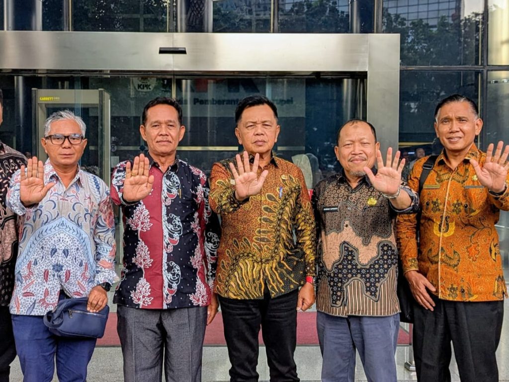 Perkuat Sinergi, Bupati Kepulauan Meranti H.Asmar Ikuti Rakor Bersama KPK di Gedung Merah Putih ...